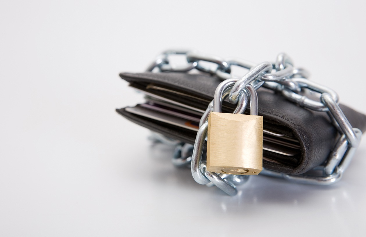 Using alerts to improve the security of your accounts